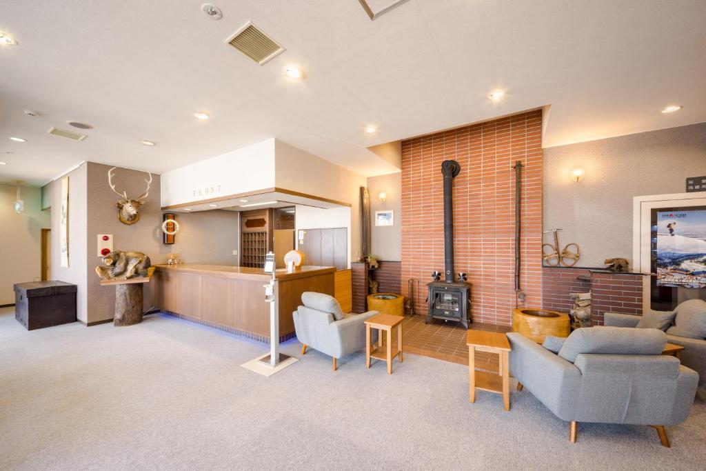 Red Fox Lodge Myoko Hotel - Deals, Photos & Reviews