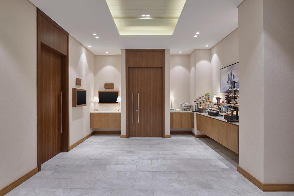 Holiday Inn & Suites Al Jubail, Al Jubail | 2024 Updated Prices, Deals