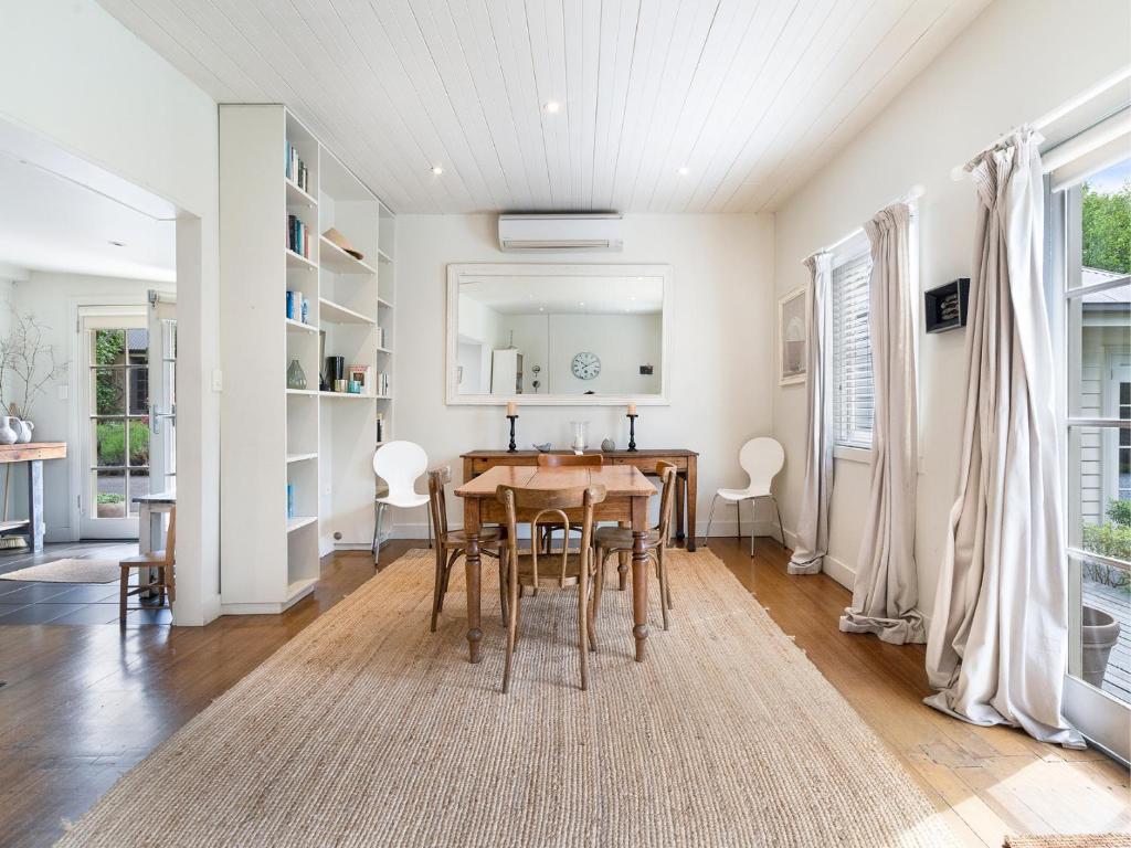 The Red Feather Inn, Hadspen | 2024 Updated Prices, Deals