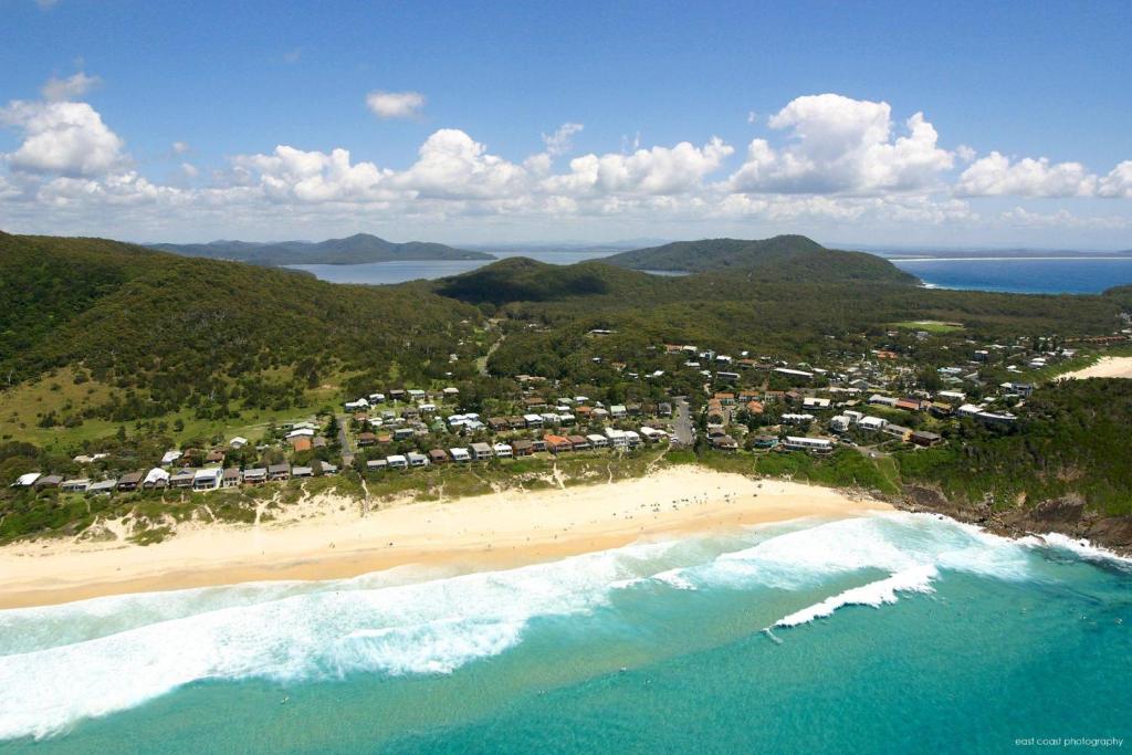 Blueys Cottage - Linen Supplied - Blueys Beach, Australia - reviews ...