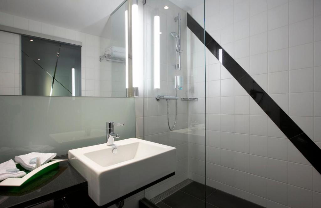 Holiday Inn Bern Westside, Bern | 2024 Updated Prices, Deals