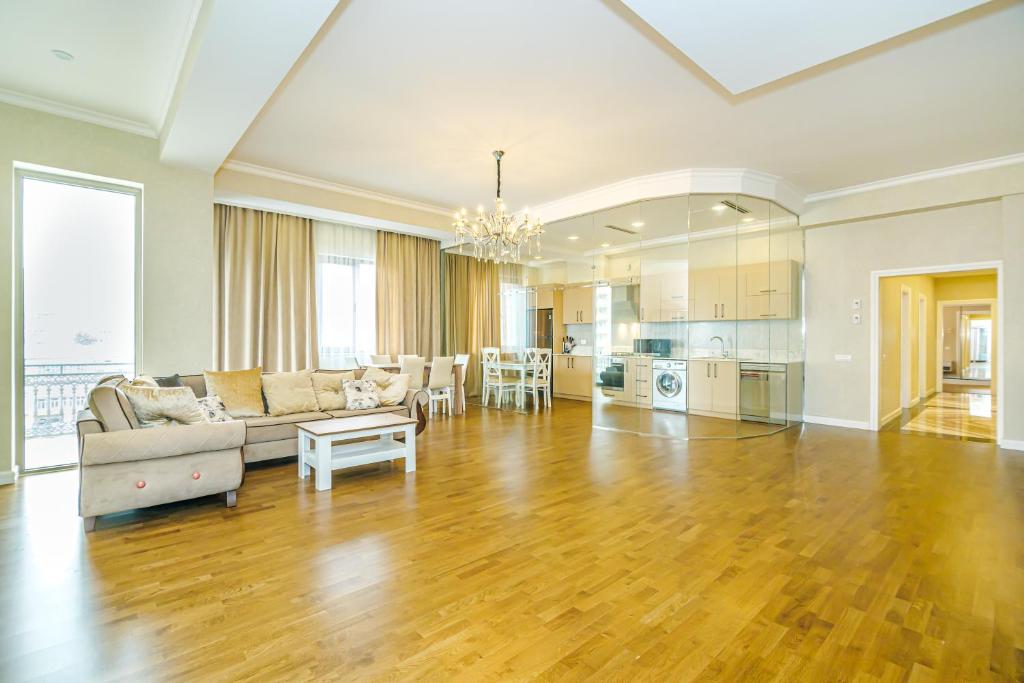 Buta Palace luxury House in Baku, Azerbaijan - reviews, prices | Planet ...