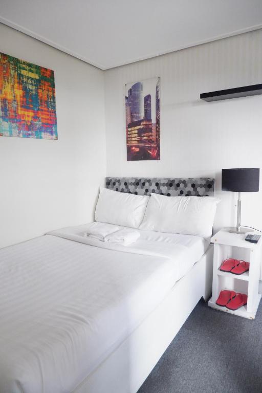 Sunset View Ridge Residences Hotel (Baguio) - Deals, Photos & Reviews