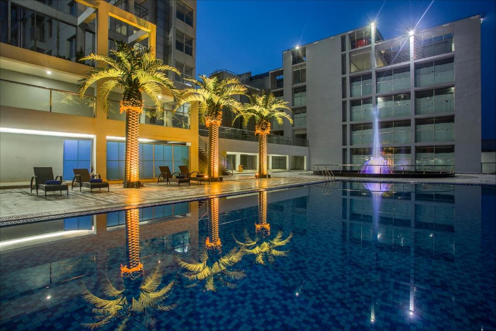 Momo Inn, Bogra | 2024 Updated Prices, Deals