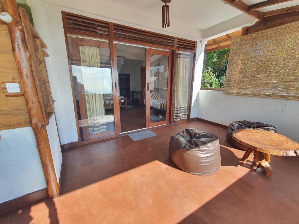 Ella Mount View Guest Inn Hotel - Deals, Photos & Reviews