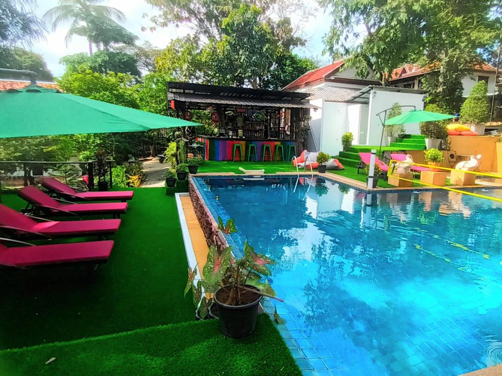 Best Price on Alpha Gay Resort & Spa - Men Only in Koh Samui + Reviews!