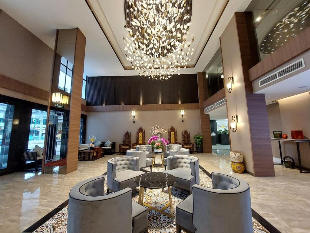 Best Price on CHRISTEE SUITES HOTEL in Malacca + Reviews!