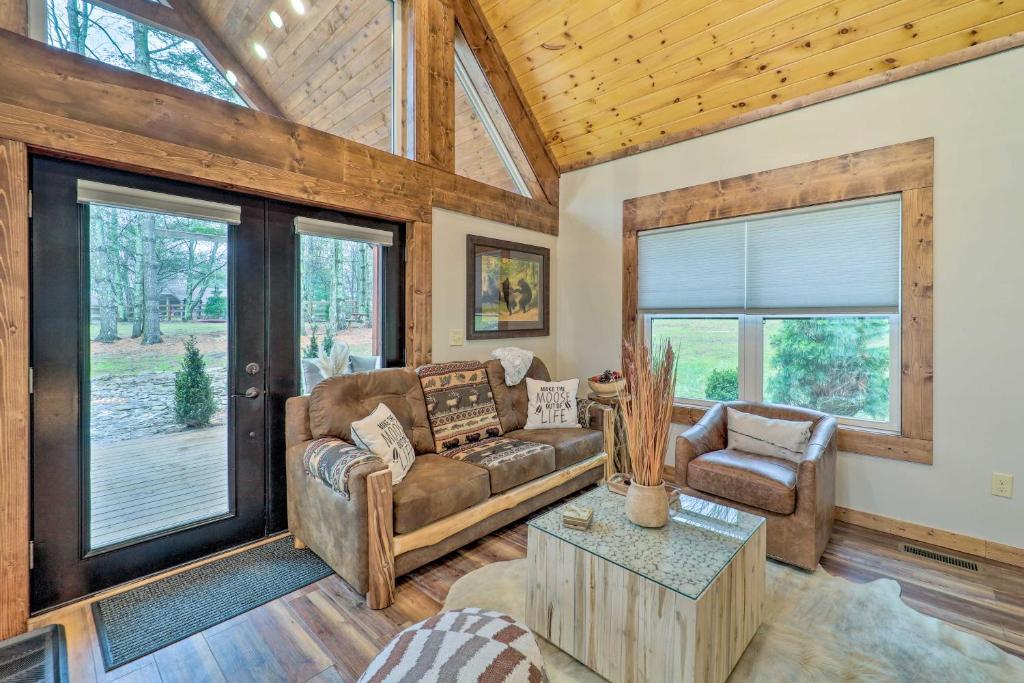 Fire Pit and Grill Modern Beech Mountain Cabin, NC from $57pp