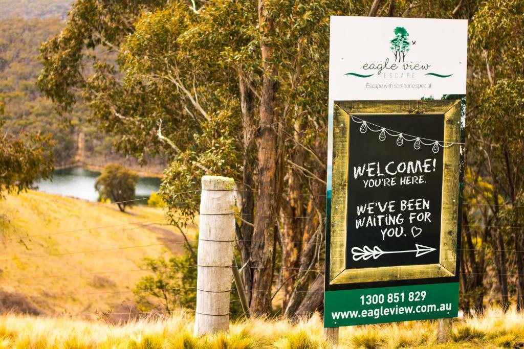 Eagle View Escape, Blue Mountains | 2024 Updated Prices, Deals