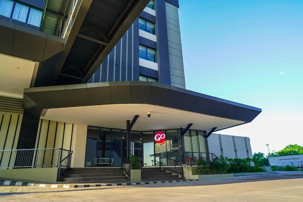 Best Price on Go Hotels Plus Naga in Naga City + Reviews!