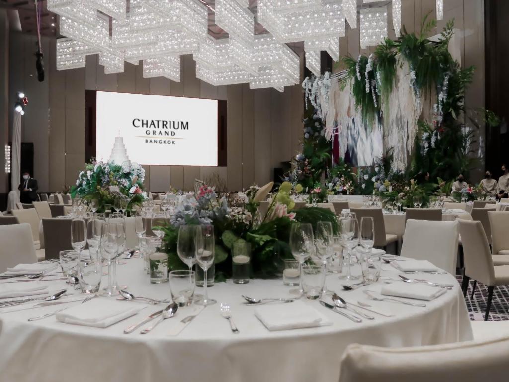 Chatrium Grand Bangkok Hotel - Deals, Photos & Reviews