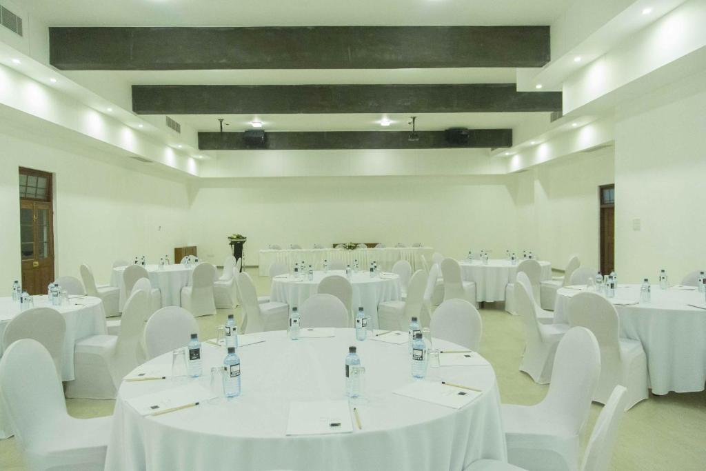 Aliya Resort and Spa, Sigiriya | 2024 Updated Prices, Deals