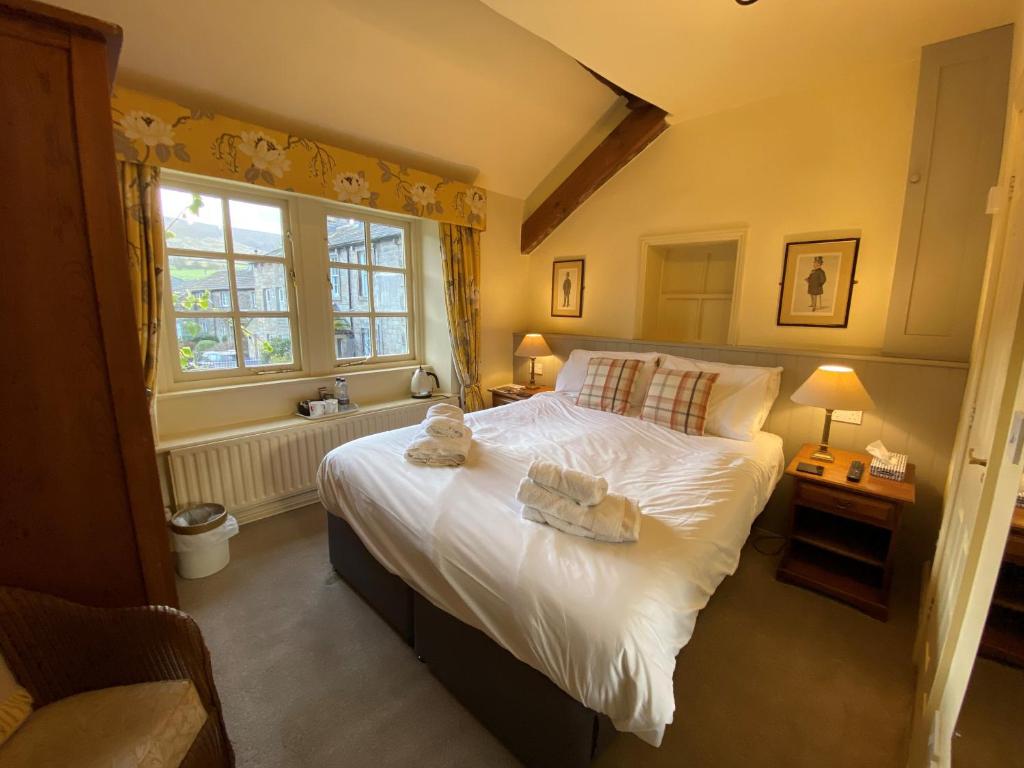 The Red Lion & Manor House, Burnsall | 2024 Updated Prices, Deals