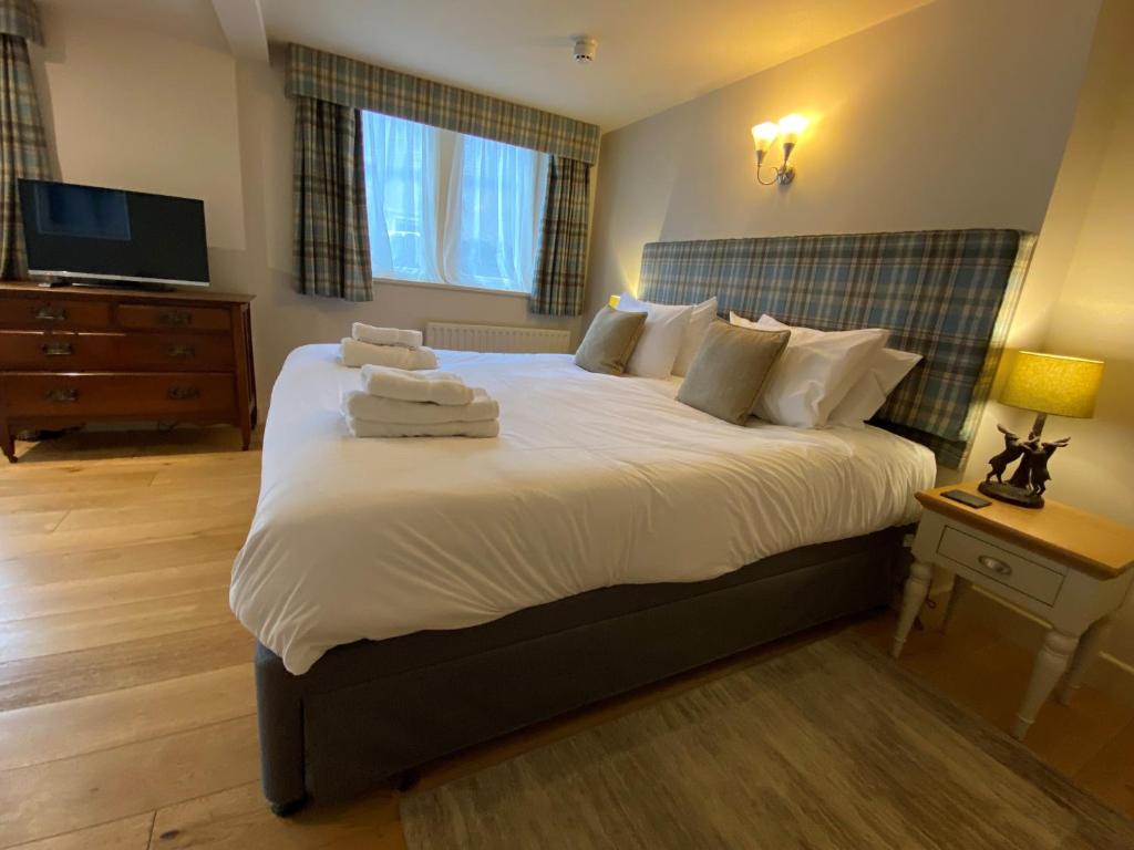 The Red Lion & Manor House, Burnsall | 2024 Updated Prices, Deals