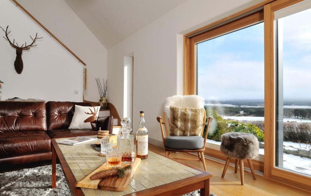 Tom's Lodge, Boat of Garten from £41pp - Book Now