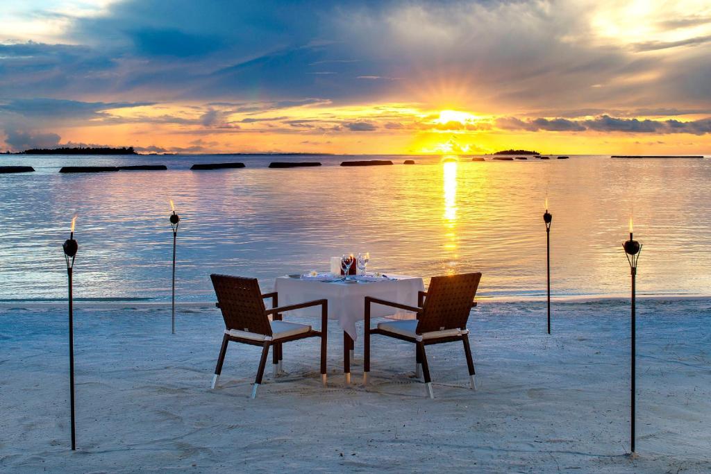 Sheraton Maldives Full Moon Resort & Spa, Maldive Islands | 2023 ...