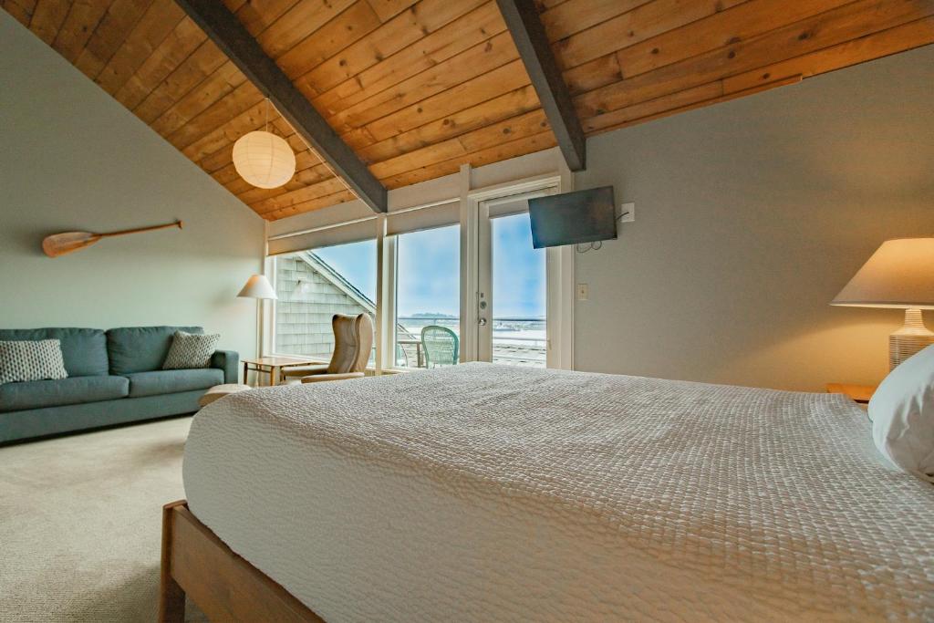 Embarcadero Resort, Newport (OR) | 2024 Updated Prices, Deals