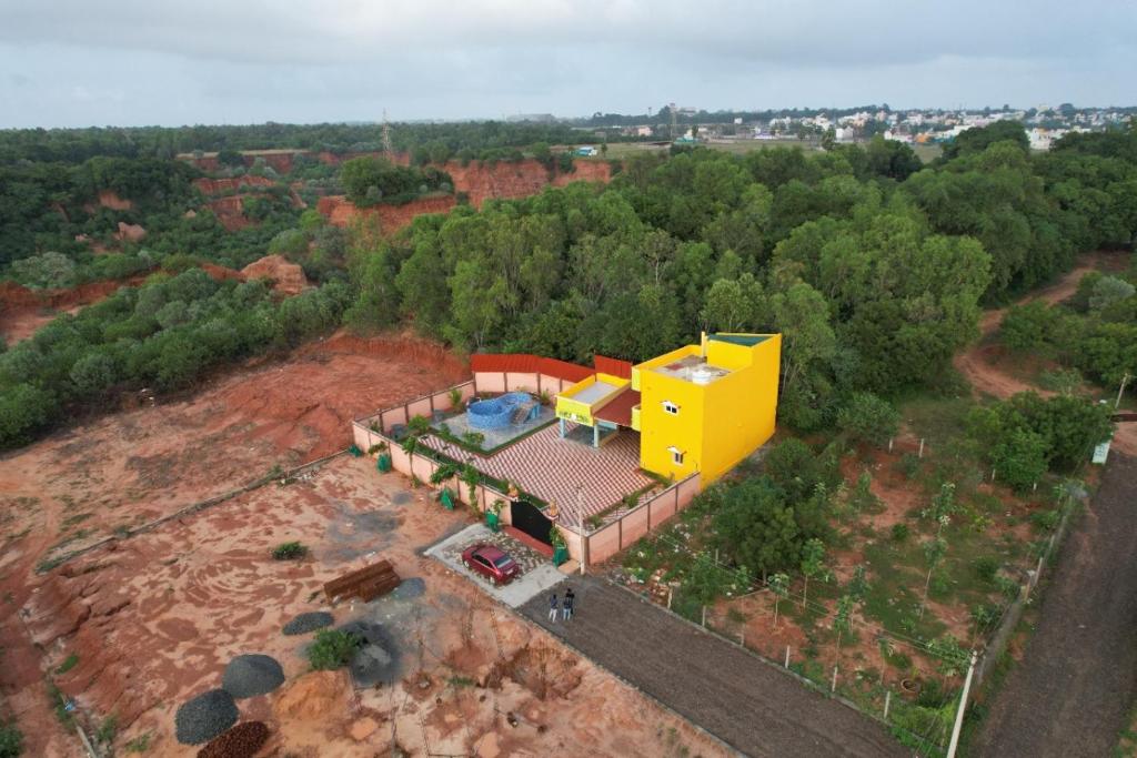 Happy Mates Forest Retreat - TIE, Villianur from $14