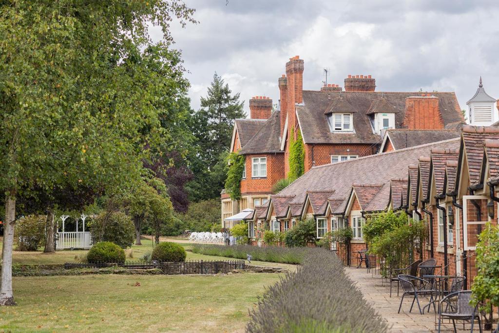 Cantley House Hotel, Wokingham | 2025 Updated Prices, Deals