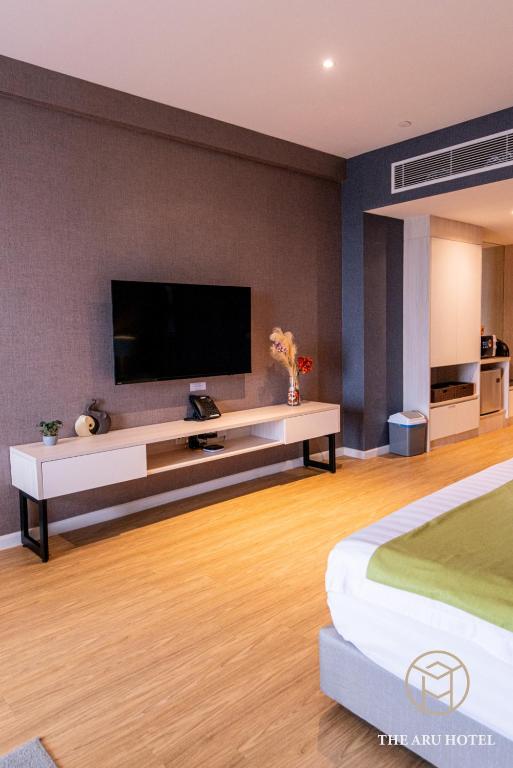 Best Price on The Aru Hotel at Aru Suites in Kota Kinabalu + Reviews!