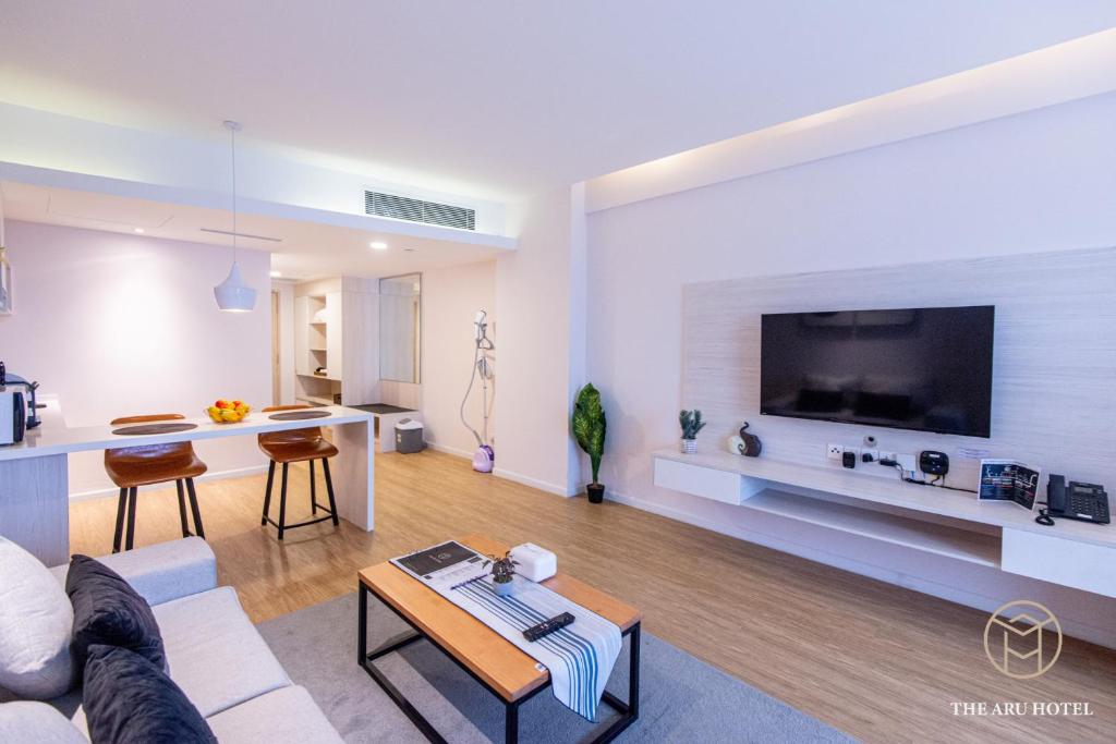 Best Price on The Aru Hotel at Aru Suites in Kota Kinabalu + Reviews!