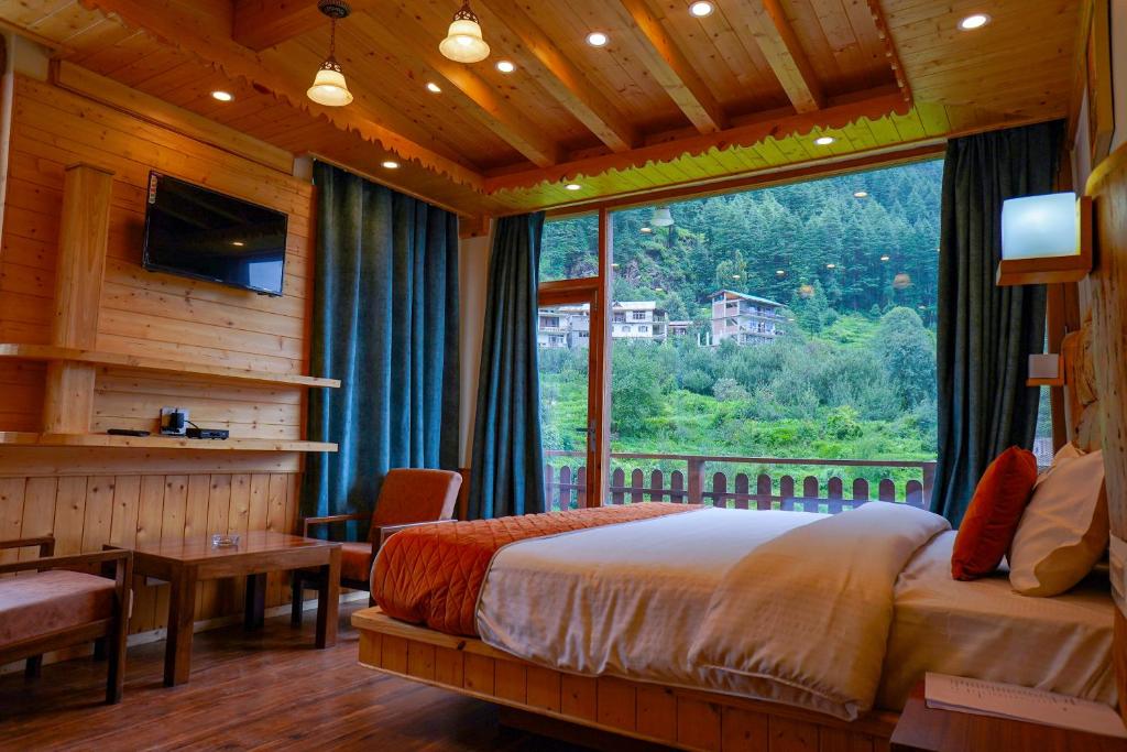 The Genial Mount Manali In Manāli India Reviews Prices Planet Of