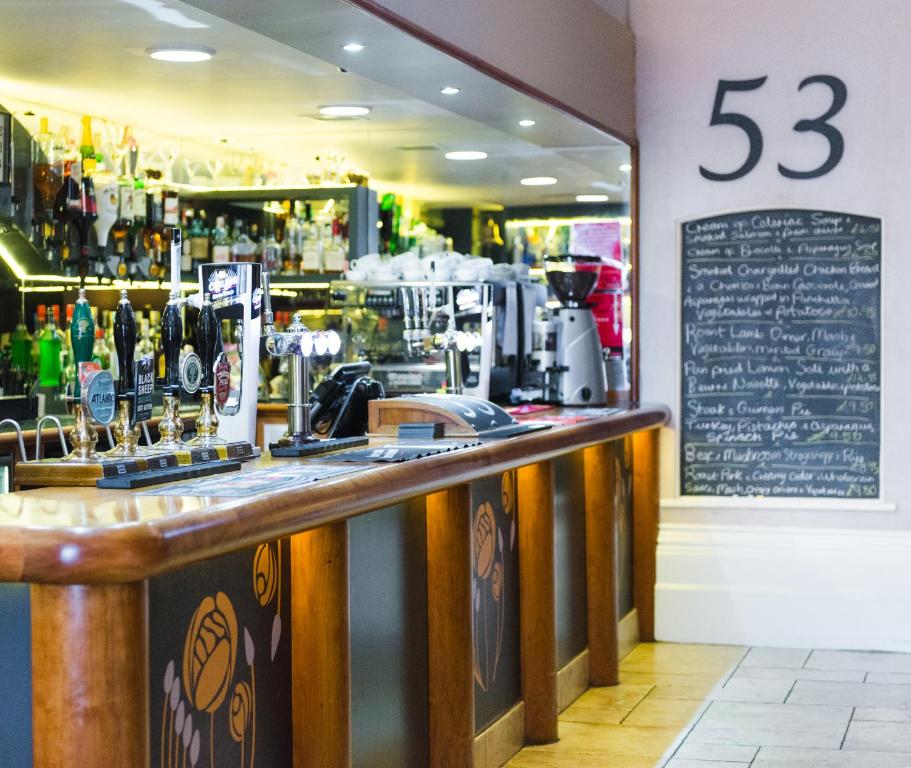 Best Price on Millfields Hotel in Grimsby + Reviews!