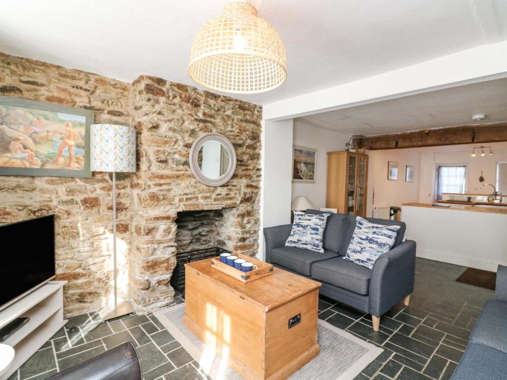 Bumblebee Cottage | Devon Guide