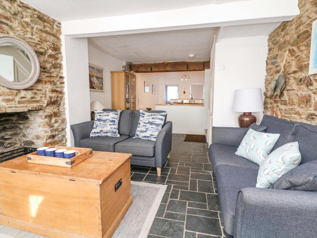 Bumblebee Cottage | Devon Guide