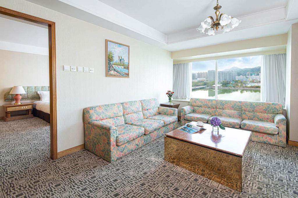 Regal Riverside Hotel, Hong Kong | 2024 Updated Prices, Deals