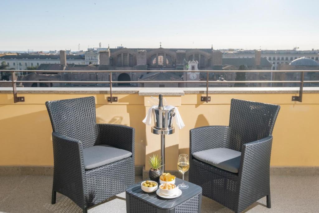Best Price on Camplus Hotel Roma Centro in Rome + Reviews!