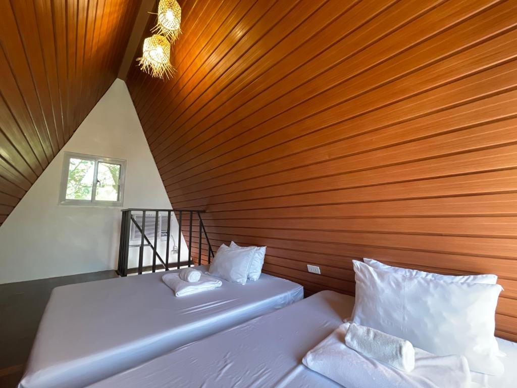 Best Price on Camp Paraiso Resort in Bongabon + Reviews!