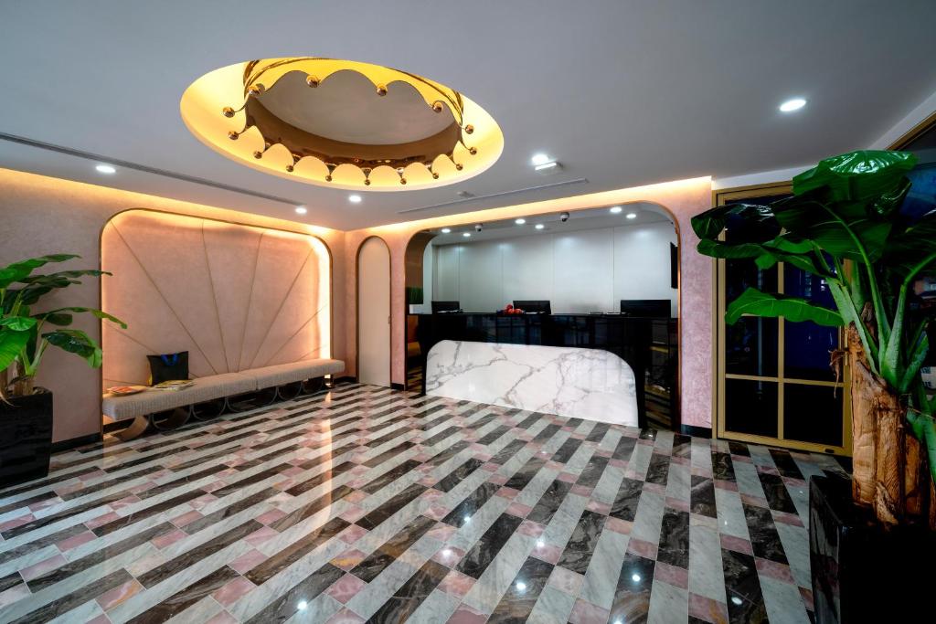 Hotel 81 Princess | Updated Rates 2024