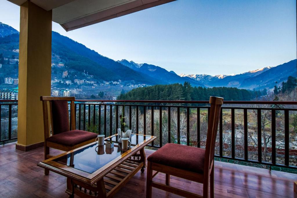 Hotel Prini Palace | Manali 2020 UPDATED DEALS, HD Photos & Reviews
