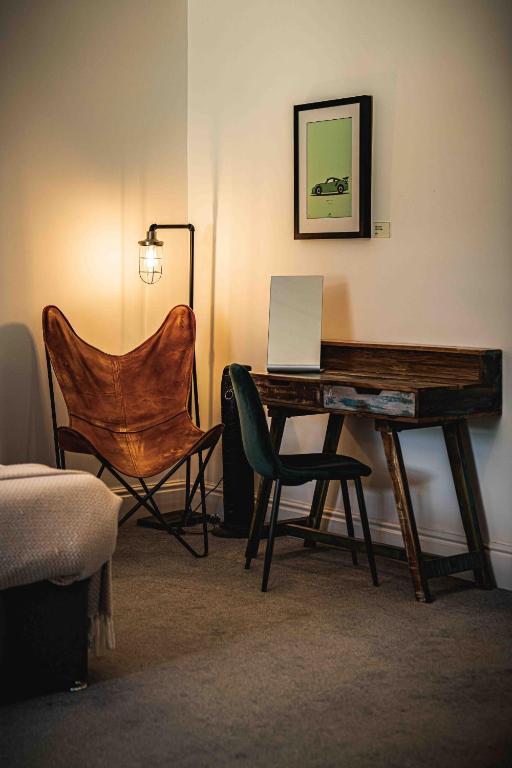 Caffeine&Machine | Cotswolds Guide