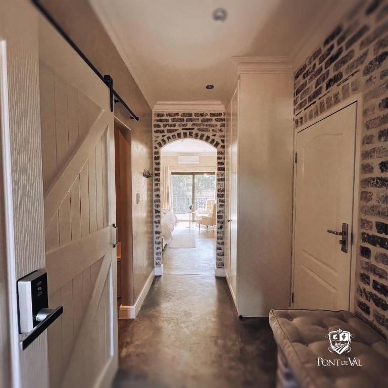 Pont de Val Boutique Hotel, Parys | 2025 Updated Prices, Deals