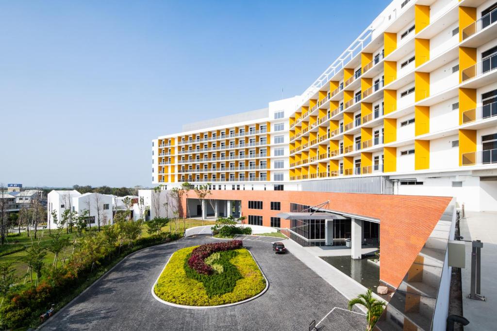 Formosa Yacht Resort Hotel (Tainan) - Deals, Photos & Reviews