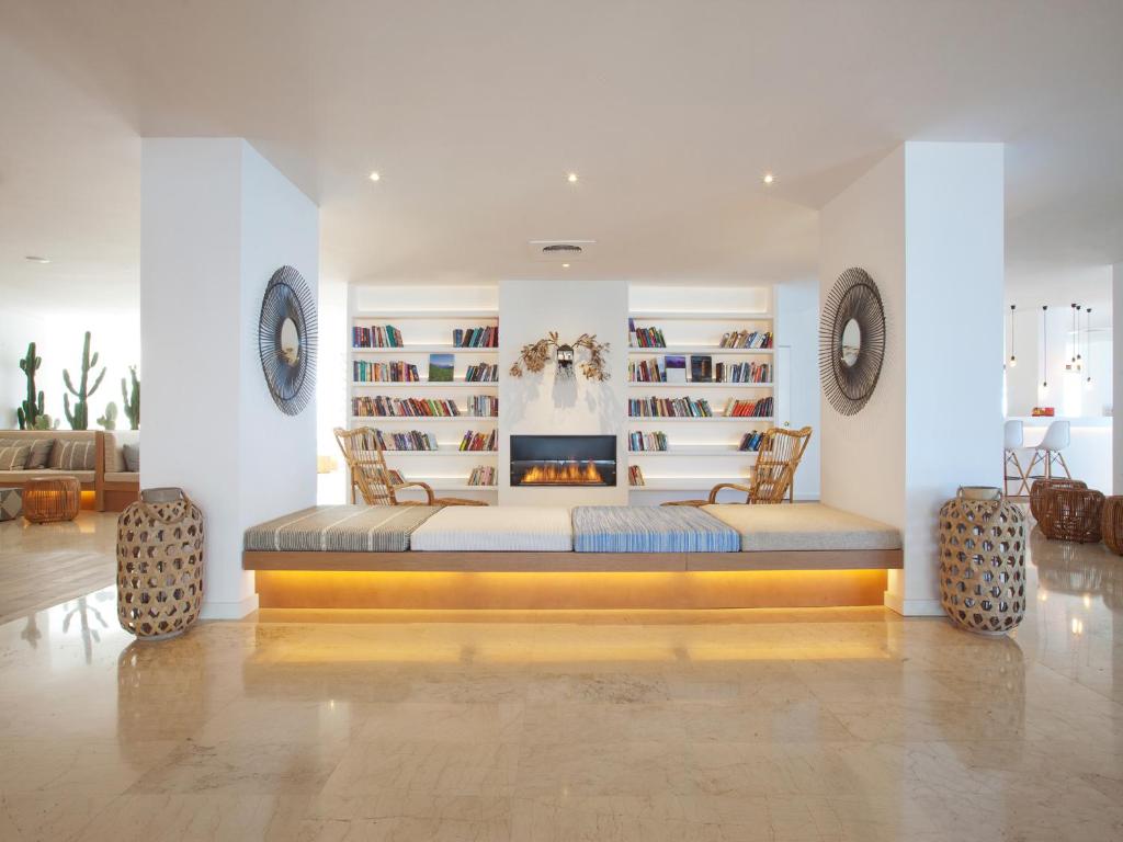 HM Gran Fiesta Hotel, Majorca | 2025 Updated Prices, Deals