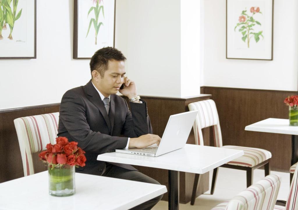 The Oracle Hotel & Residences, Manila | 2024 Updated Prices, Deals