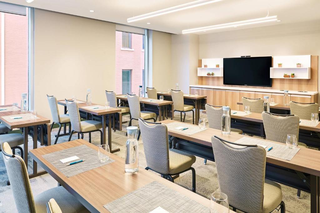 Element Austin Downtown, Austin (TX) | 2024 Updated Prices, Deals