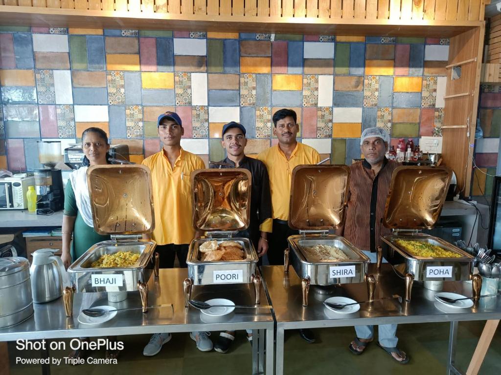 Hotel Highway Inn, Mumbai | 2024 Updated Prices, Deals