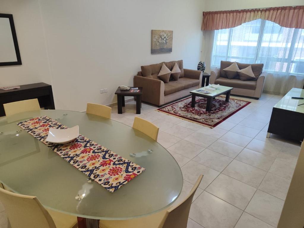 Al Raya Hotel Apartment, Dubai | 2024 Updated Prices, Deals