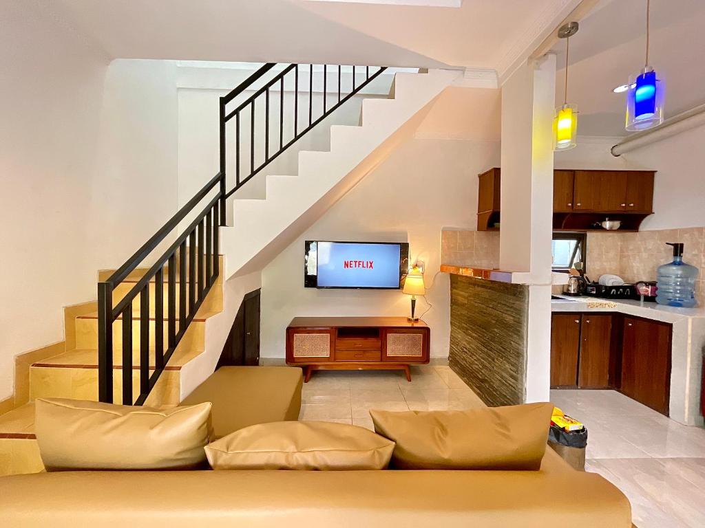 Satran Villa @ Kuta Bali, Legian from $21 - Book Now