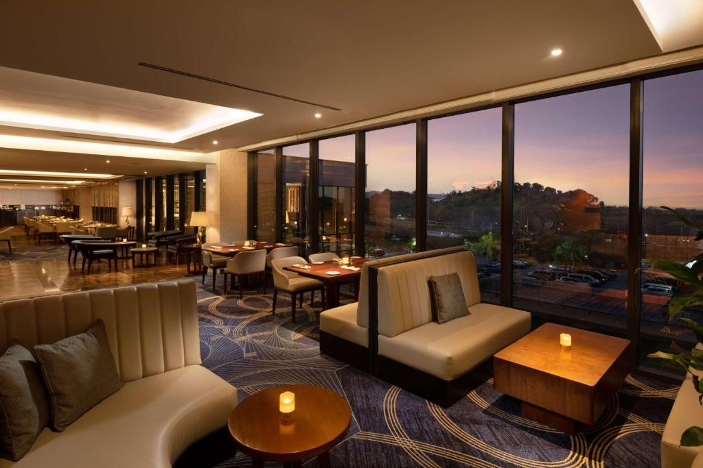 Hilton Clark Sun Valley Resort, Angeles / Clark | 2024 Updated Prices ...