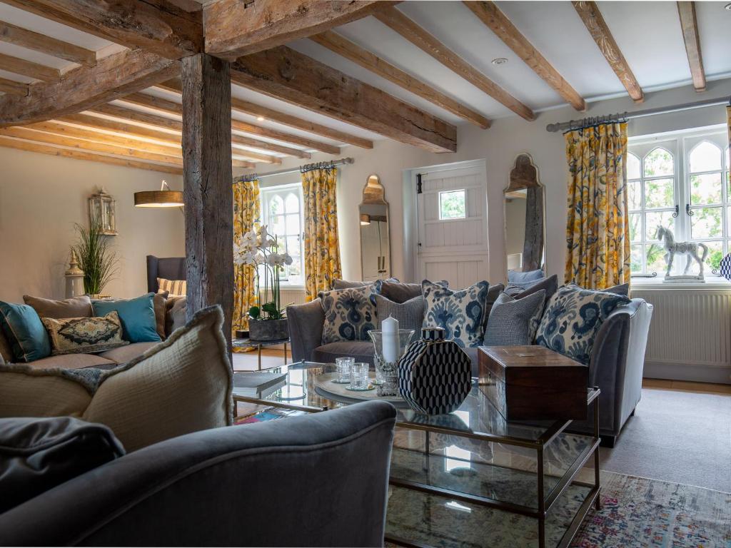 Beecham Farmhouse | Cotswolds Guide