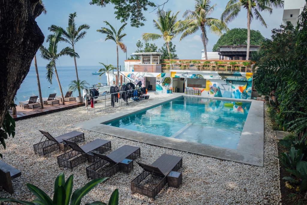 Solitude Acacia Resort Hotel (Batangas) - Deals, Photos & Reviews