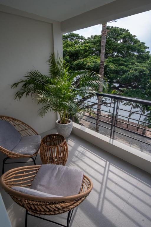 Solitude Acacia Resort Hotel (Batangas) - Deals, Photos & Reviews