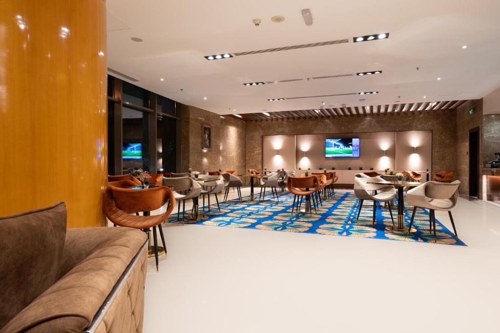 Grand Hotel, Kuwait | 2025 Updated Prices, Deals