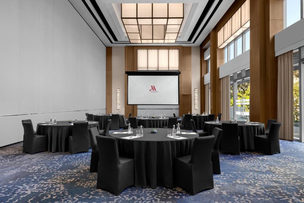 Clark Marriott Hotel, Angeles / Clark | 2024 Updated Prices, Deals