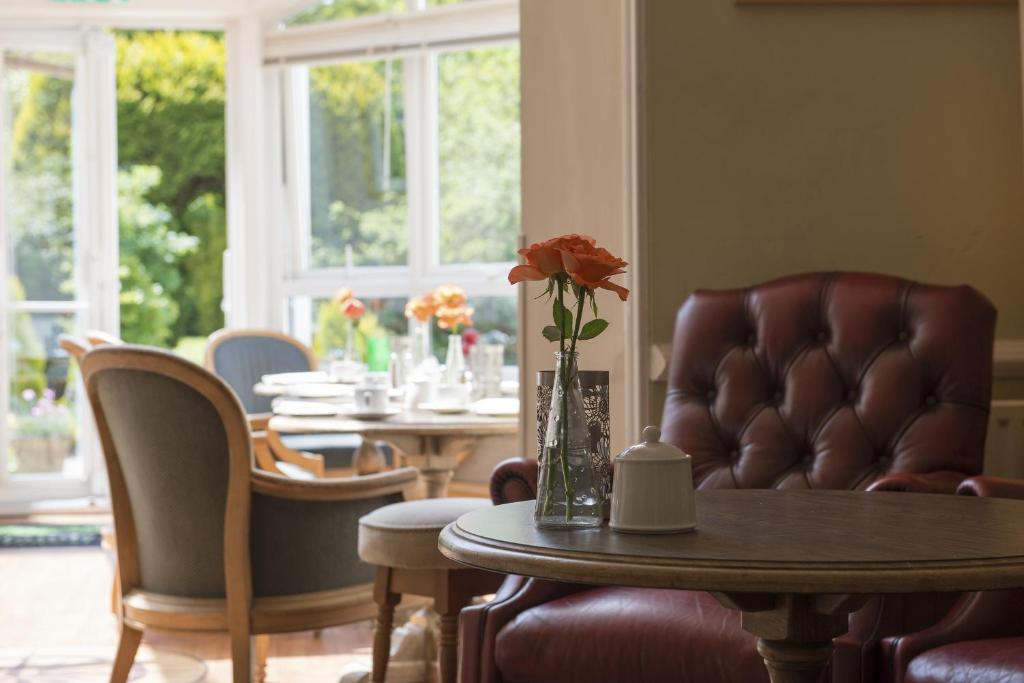 Woodlands Lodge Hotel, Netley Marsh | 2024 Updated Prices, Deals
